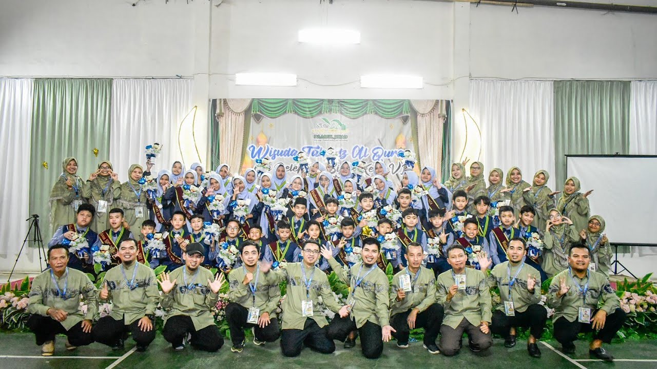 Wisuda SDIT Daarul Jihad - YouTube