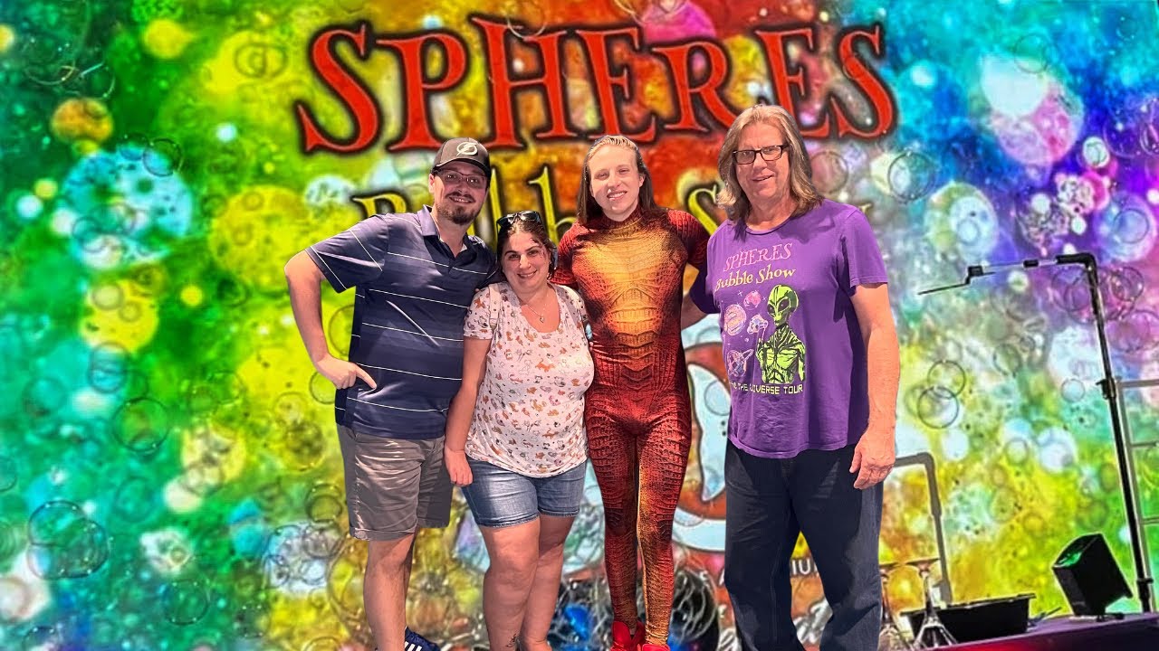 Spheres Bubble Show at the Clearwater Marine Aquarium! - YouTube