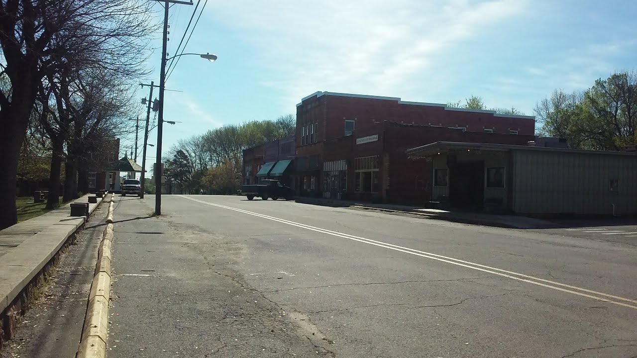 Altus Arkansas - YouTube