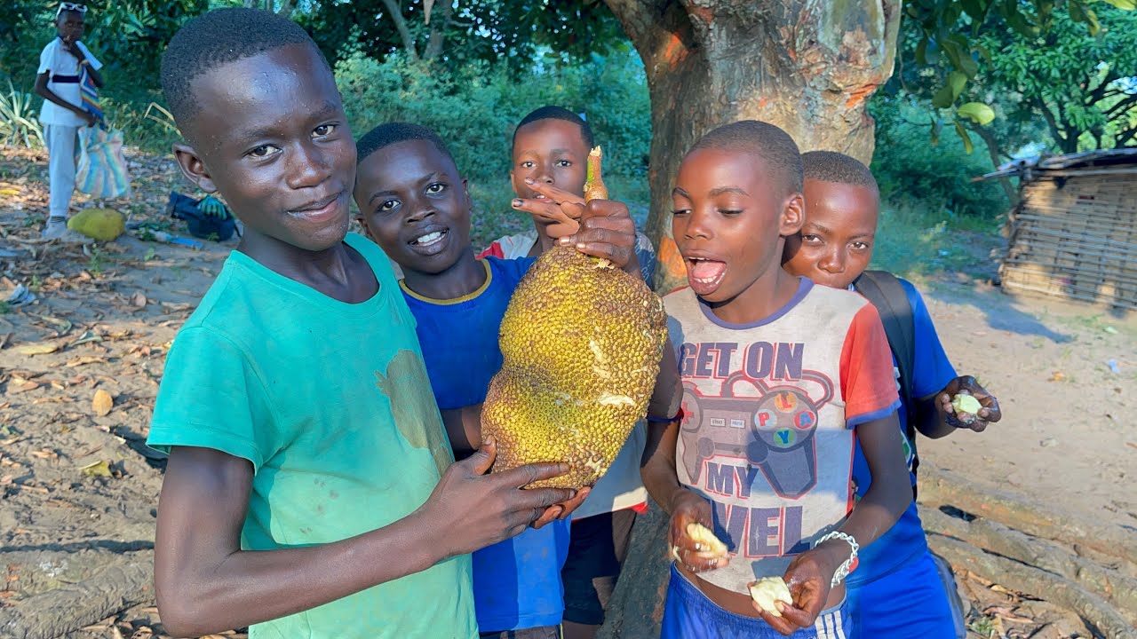 Documentaire Lukunga mputu , village nzamba - YouTube