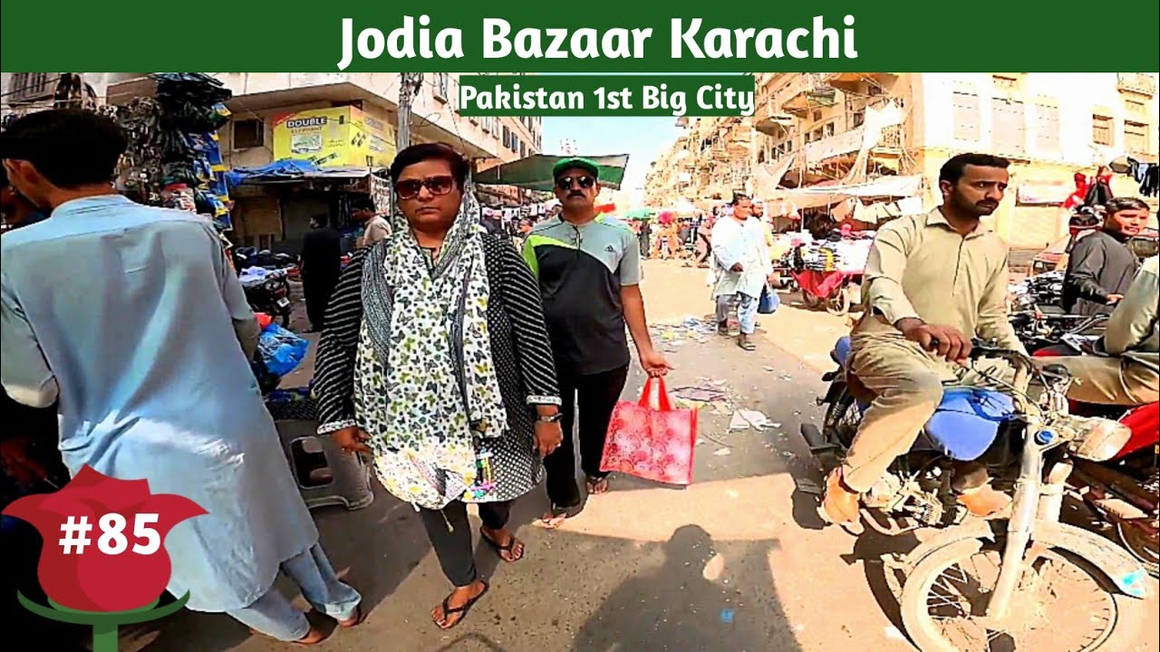 Walking In Jodia bazaar Karachi #EasyWalks - YouTube