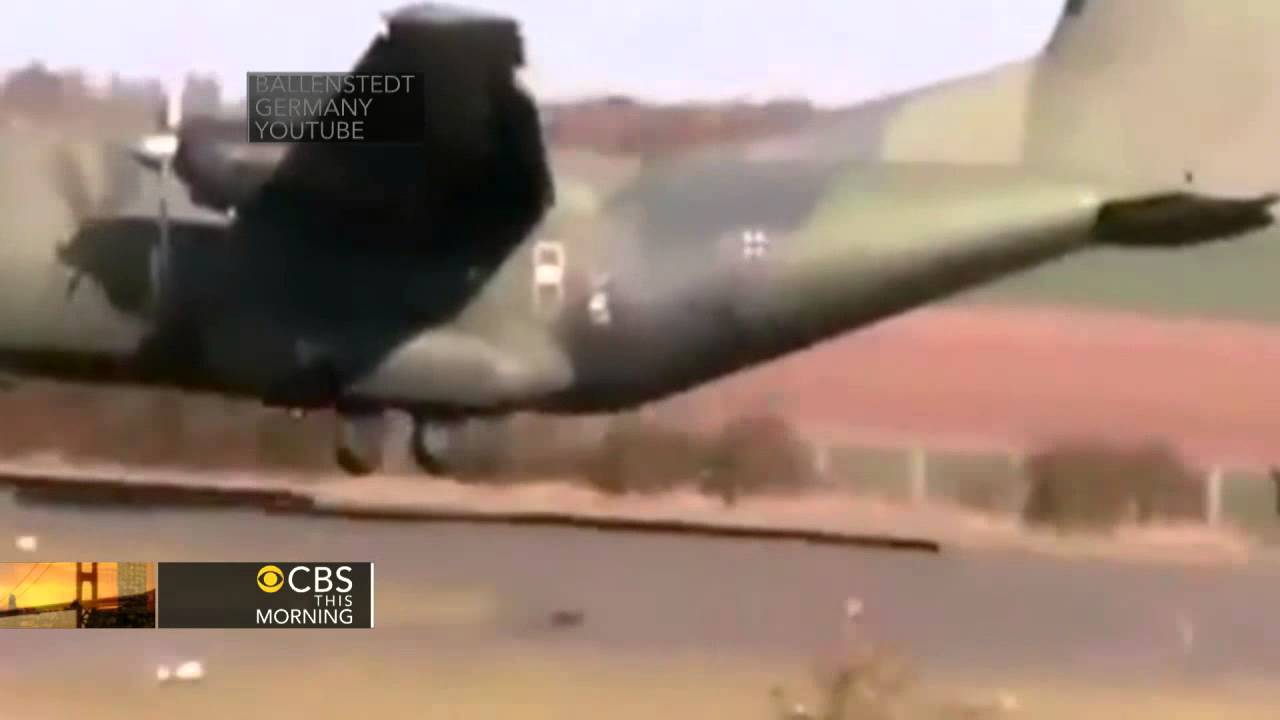 Final flight of military plane almost ends in disaster - YouTube
