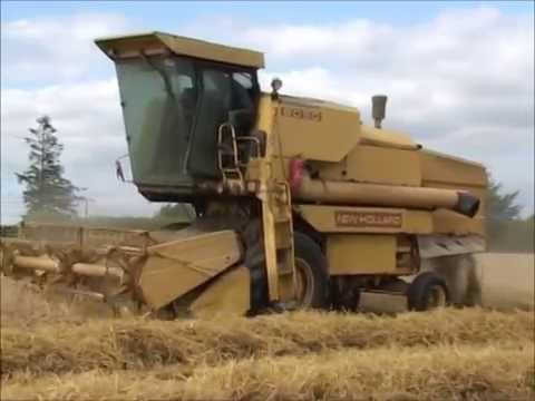 New Holland 8050 Clayson combine - YouTube