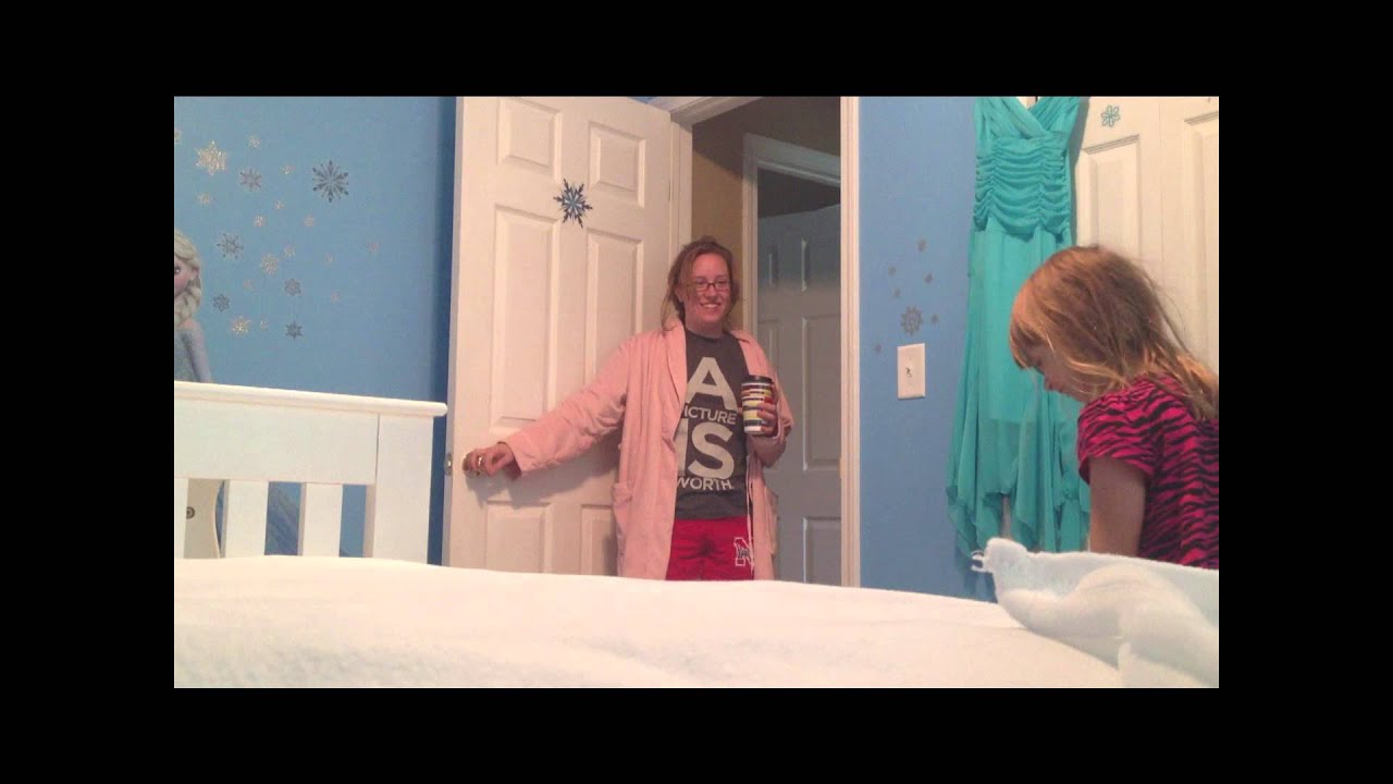 Surprise redecoration of my daughter's Disney Frozen Elsa room and the ...