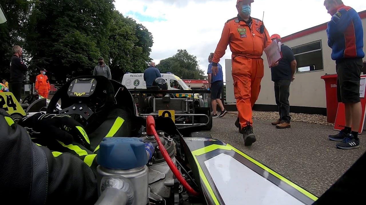 ANDREW GULLIFORD SUPERKARTS CADWELL PARK - YouTube
