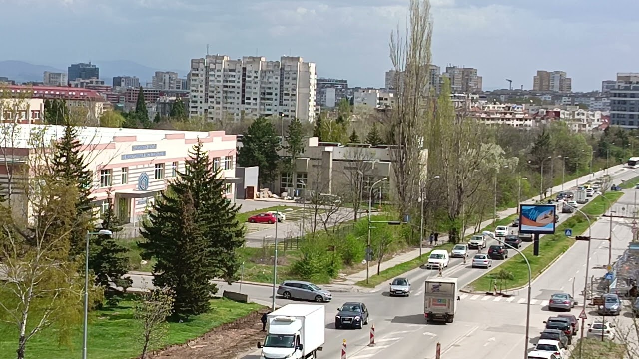 QHD 1440p 30fps main camera, zoom 3x - Tecno Spark 20 Pro+ video sample