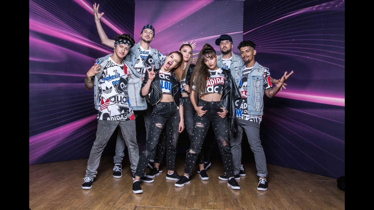 BACKSTAGE | Trailer | English Subtitles | 2018 - YouTube