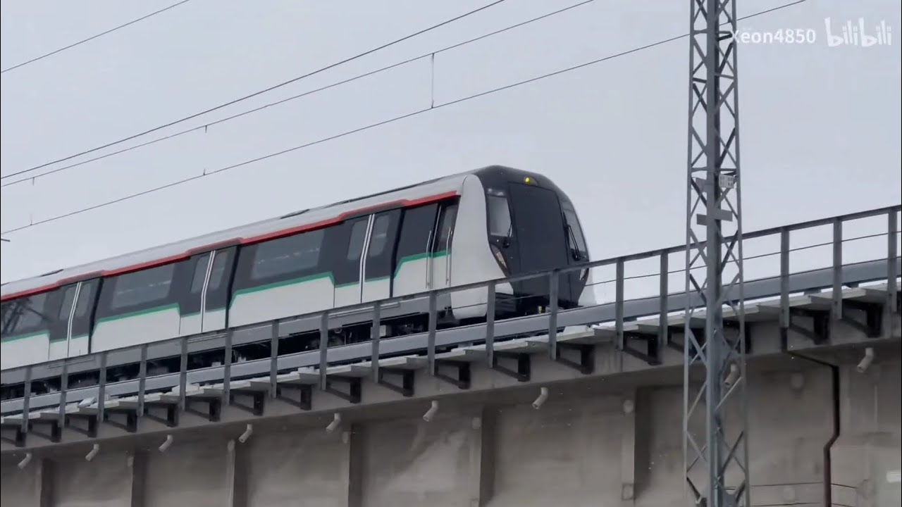 [FIRST LOOK] CR151 Bombardier Movia testing at Changchun - YouTube