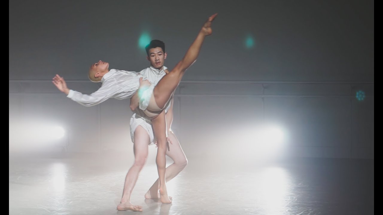 Rambert2: mixed bill - YouTube