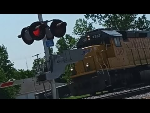 Union Pacific GP 40-2 1387 switching On Union Pacific Marion Subdivision and CO&ER 7/13/24 - YouTube