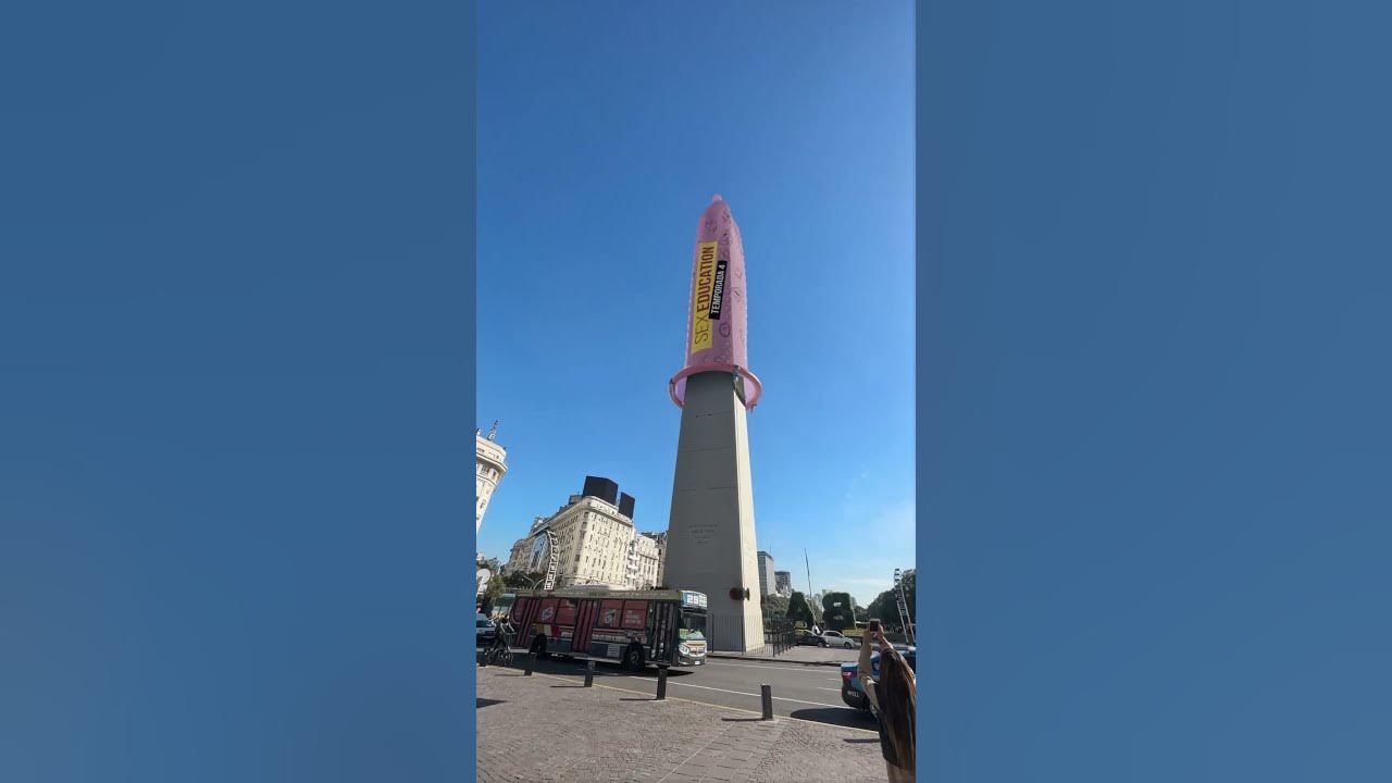 馃槷 Netflix Le Pone Un Cond贸n Gigante Al Obelisco De Buenos Aires Para