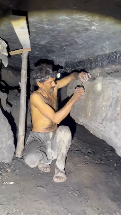 Mine workers' doesn't expect this danger #shortsvideo - YouTube