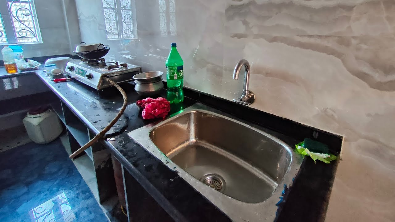 Small Kitchen Tour l How I Organise My Small Indian Kitchen | 6 X 10 ...