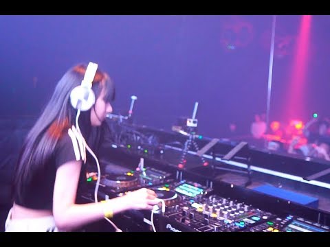 ageHa Tokyo ARENA (2018/08/11) Stadiumx来日 - YouTube