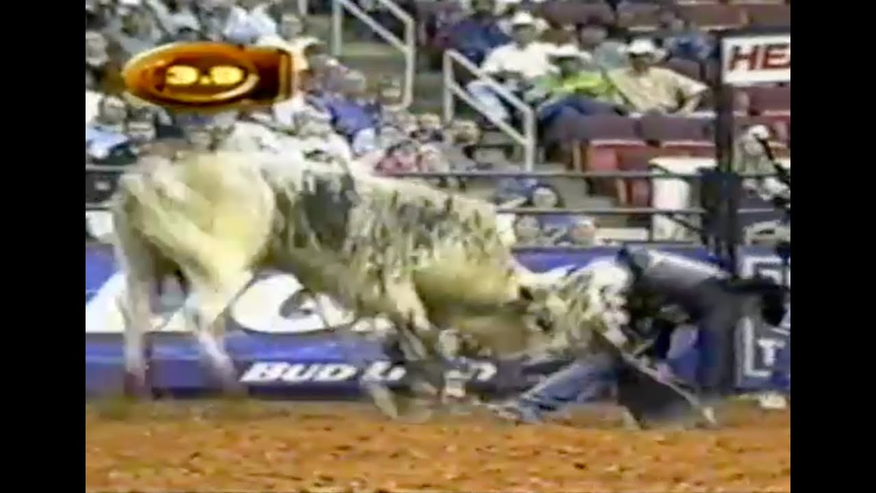 Lefty bucks Jim Sharp - 02 PBR Raleigh-Durham - YouTube