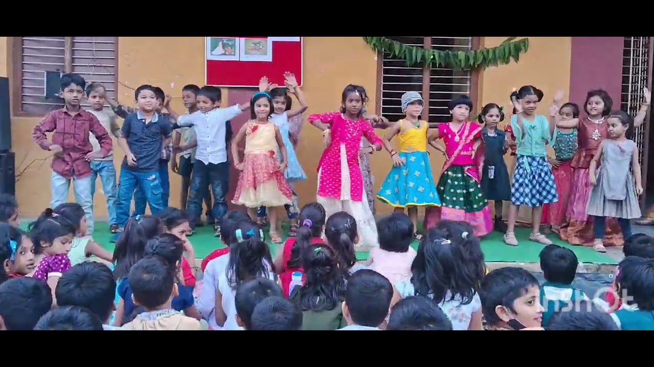 hello hello dance by class 1 - YouTube