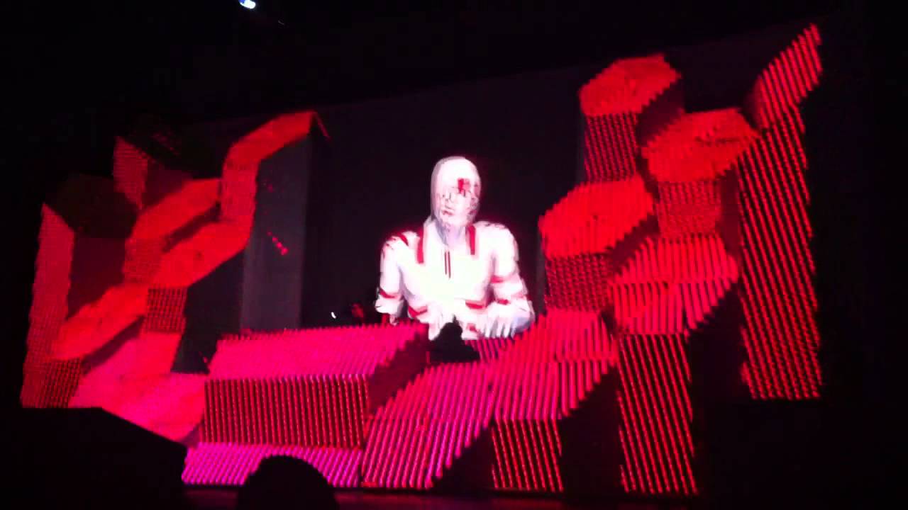 skrillex cell 14. philly 2011 - YouTube