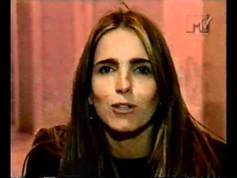 MALU MADER - MTV - Relembra amizade Marisa Monte - 2000