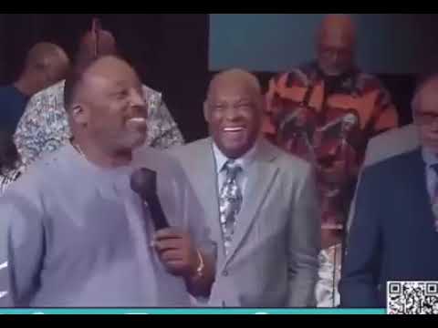 Marvin Sapp on video telling Church Ushers to CLOSE DOORS until members cough up $40,000 - YouTube