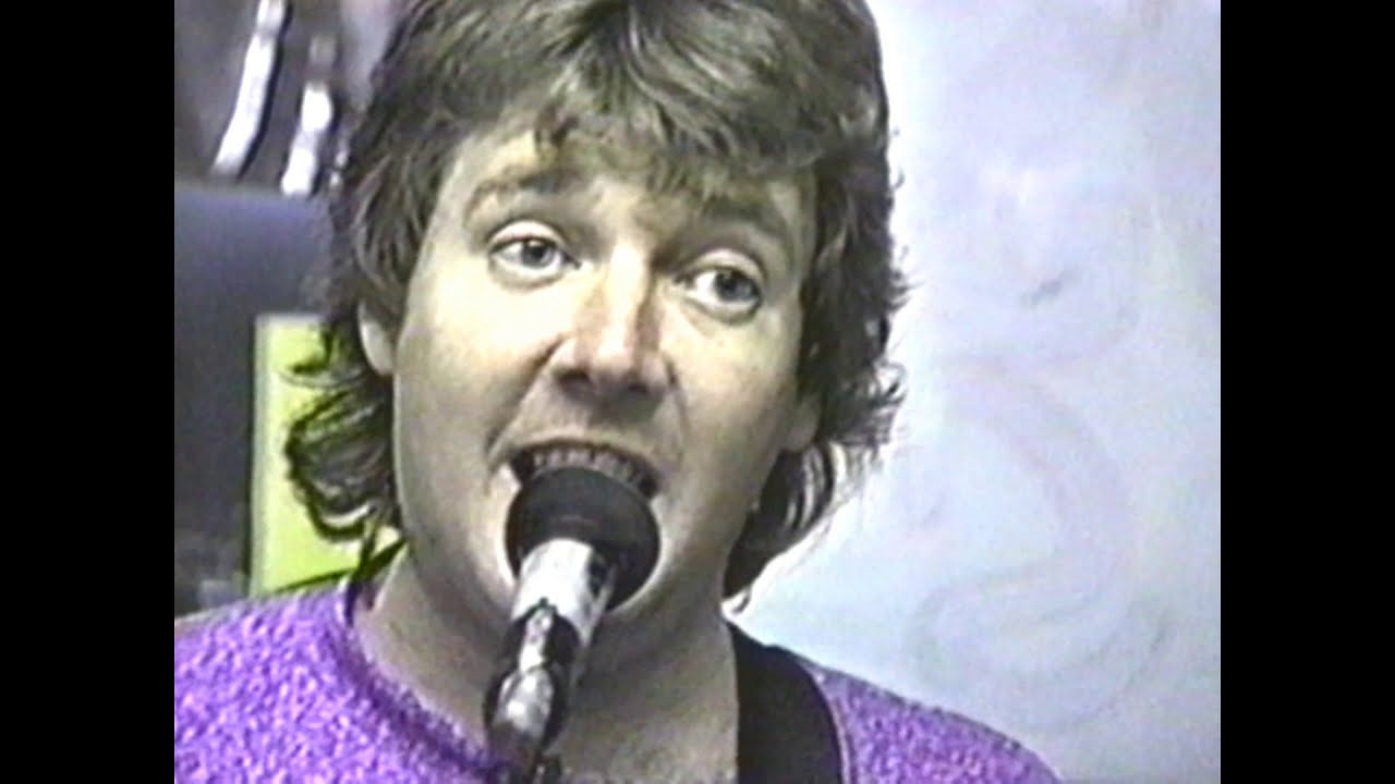 Good Dog Nigel (Phase One) - Playing In The Doughboy - YouTube