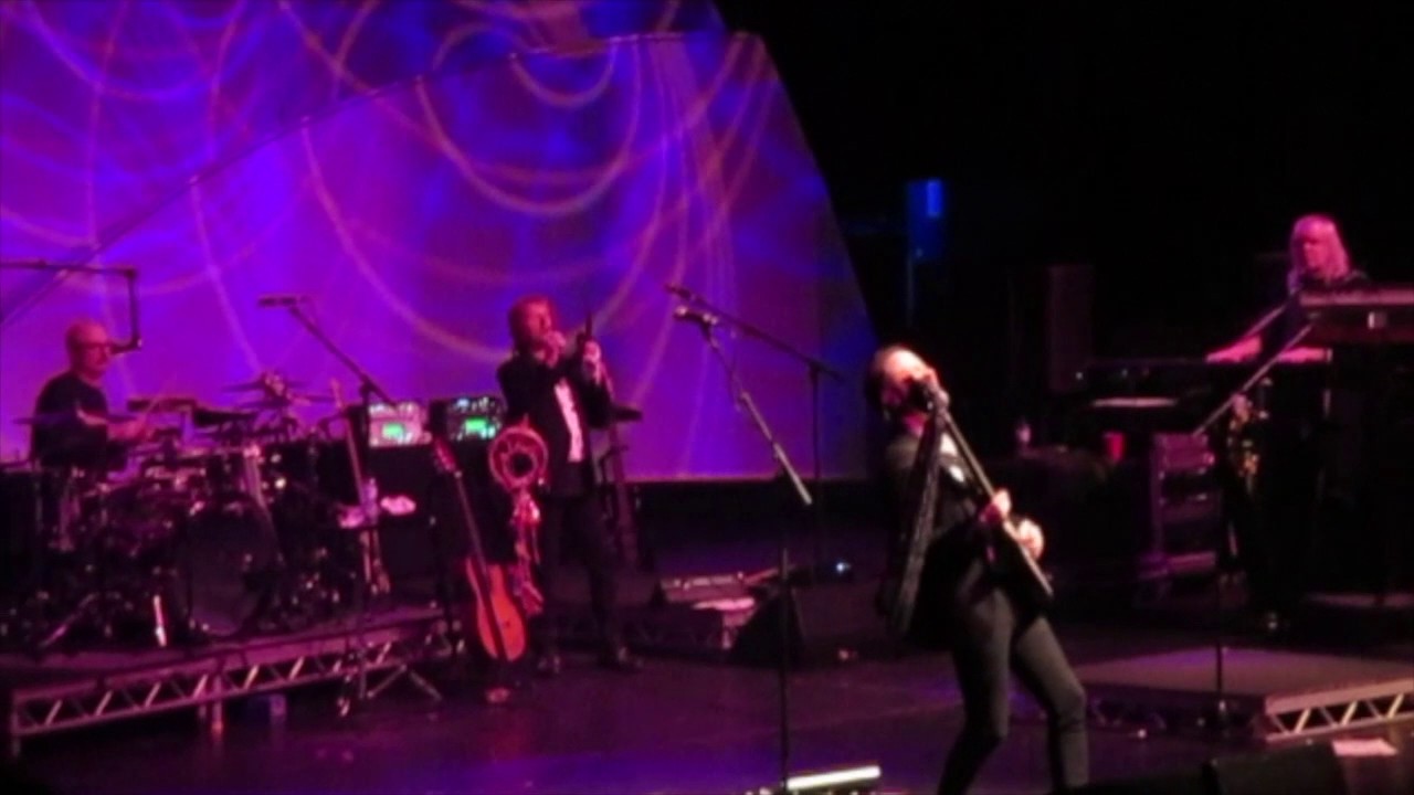 Yes feat. ARW "The Fish" live, Lee Pomeroy bass Solo, 27 march 2017 ...