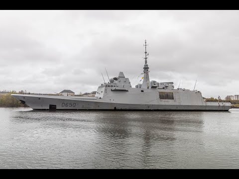 French Navy frigate D650 Aquitaine - YouTube
