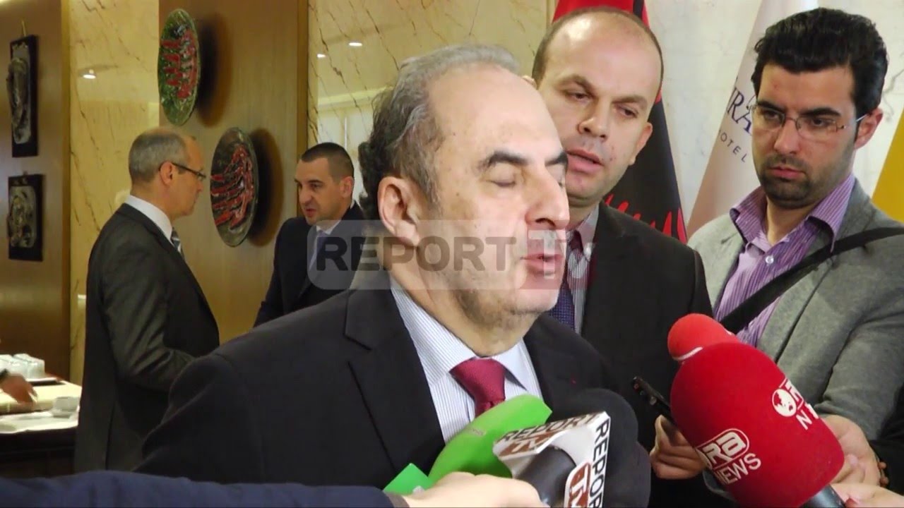 Report TV - Terrorizmi, Ambasadori francez: Feja në shkolla në shtator ...