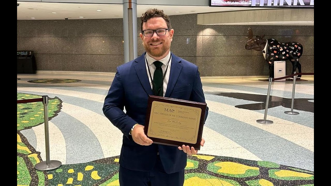 MAC gives its "Friend of the Community" award to Tim McSorley and ICLMG ...