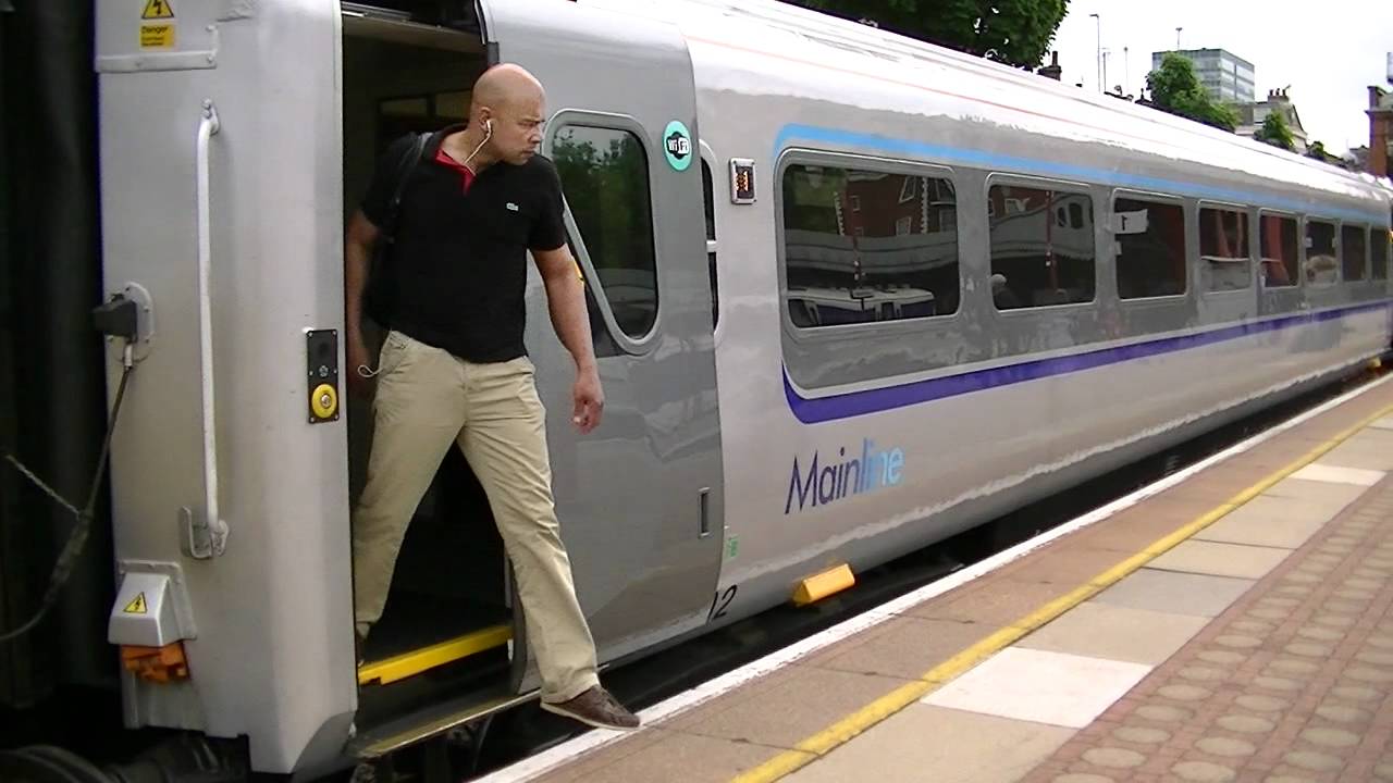 New Plug Door on Chiltern Mk3 coach - YouTube
