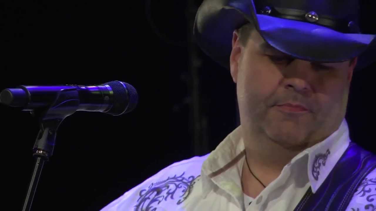 The Country Artist Big-B from Norway. - YouTube