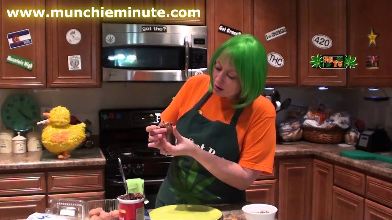 Munchie Minute Ep33 Stoner Thanksgiving - YouTube