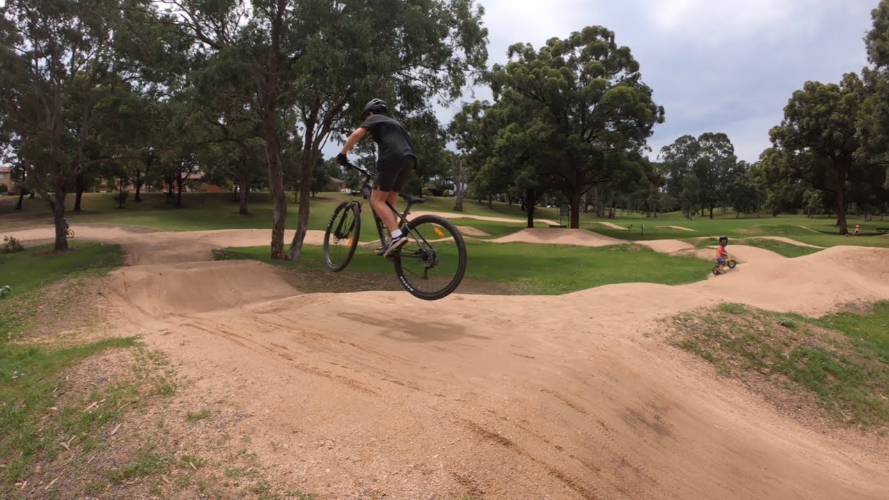 Riding at Crestwood Bmx track In the mud! - YouTube