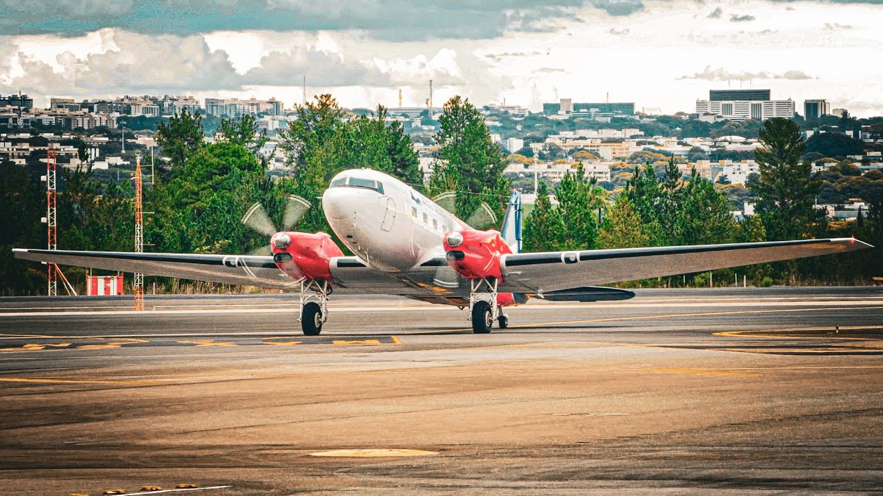 White Desert Antarctica Douglas DC-3C Basler BT-67 C-FDXQ - Landing ...