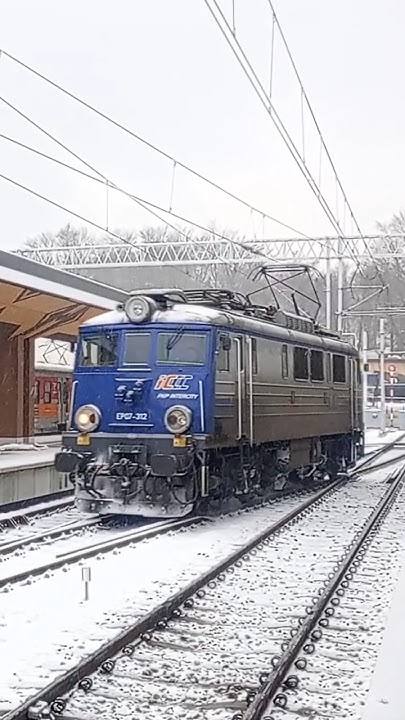 Manewry EP07-312 na stacji w Zakopanem #shorts #viral #train #railway #pkp #2025 #fyp #dc # ...