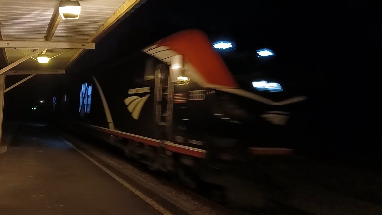 Amtrak 91 Arrives Into Columbia SC Station With Double ALC-42 Chargers ...