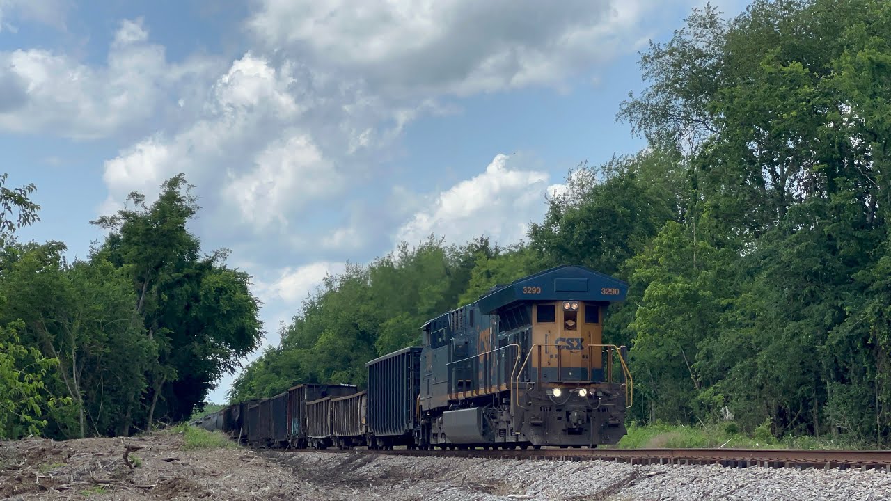 Hammerhead! CSX 3290 w/ Weird K5HLA Leads L849-27 on 5/27/24 - YouTube