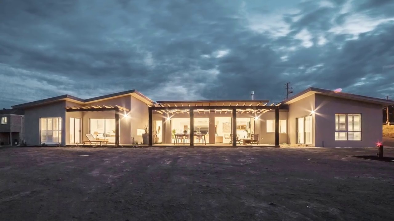 Amberly Manor display home, Drouin - YouTube