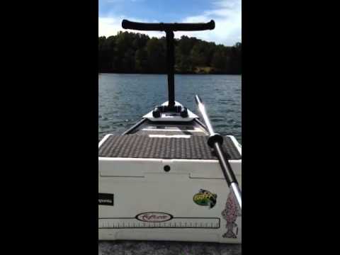 Riverhawk B52 johnson 15hp - YouTube