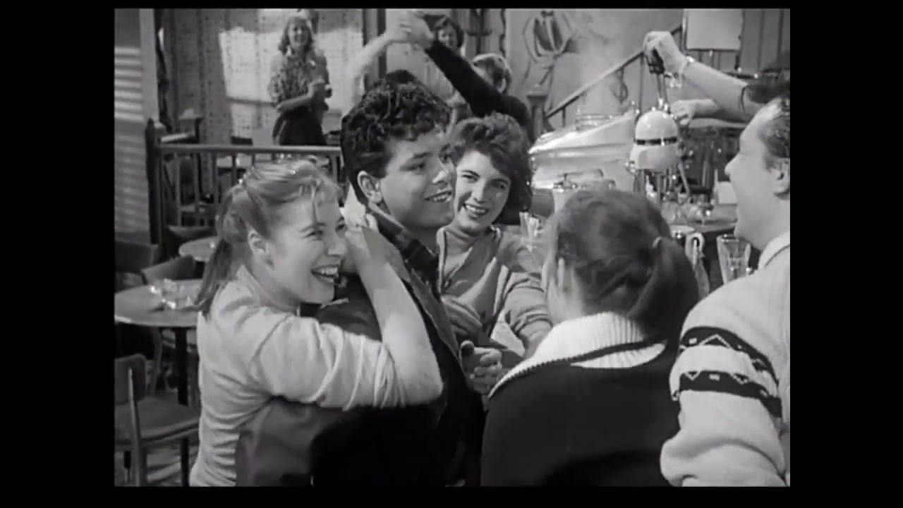 'Serious Charge' 1959 Intro #Cliff Richard# - YouTube