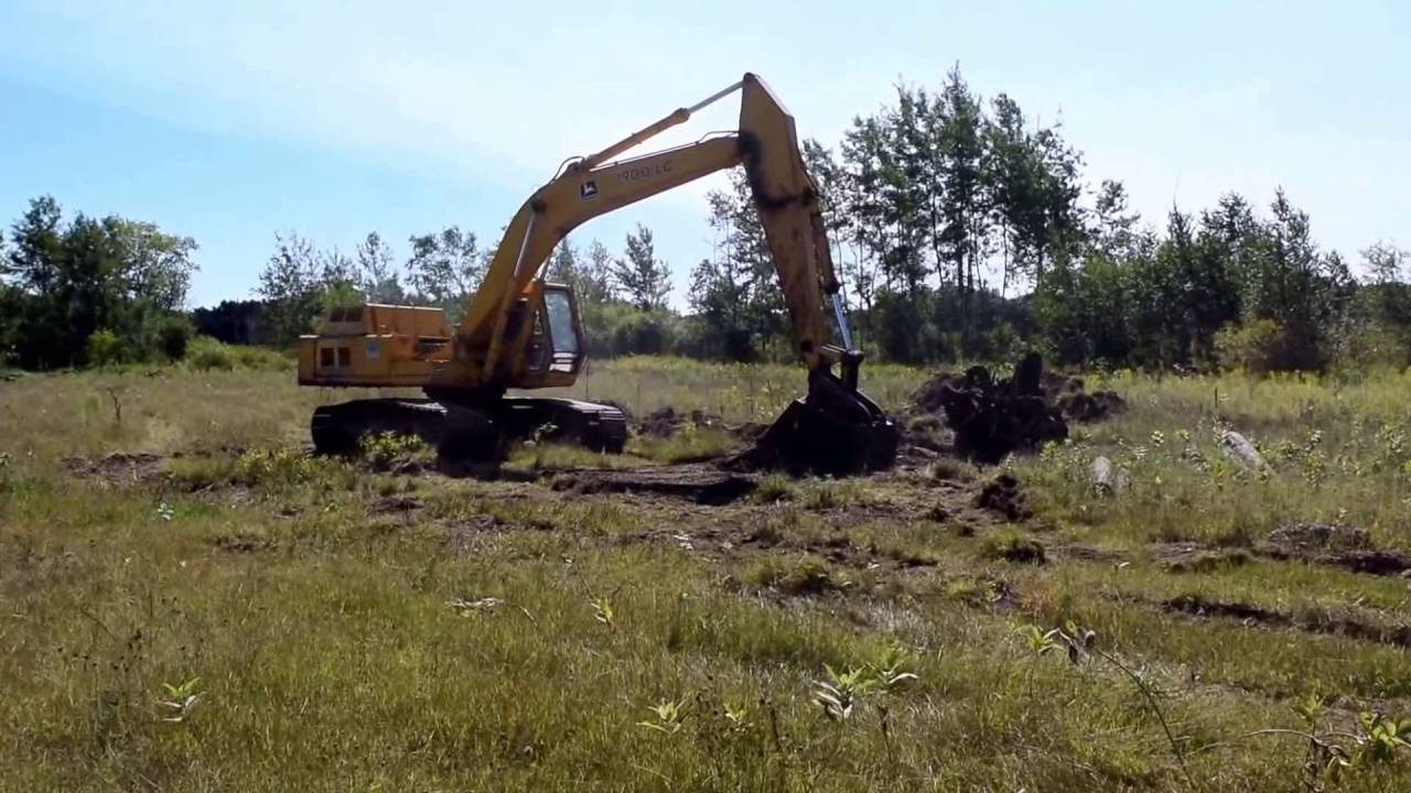 John Deere 790D-LC Excavator - YouTube