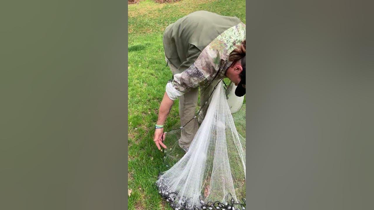 EASIEST Way To Throw A CAST NET For Beginners - YouTube