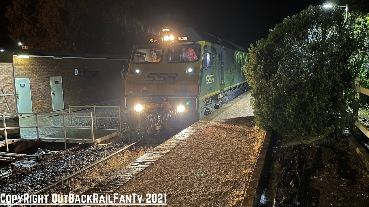 Busy Night At Dubbo - YouTube