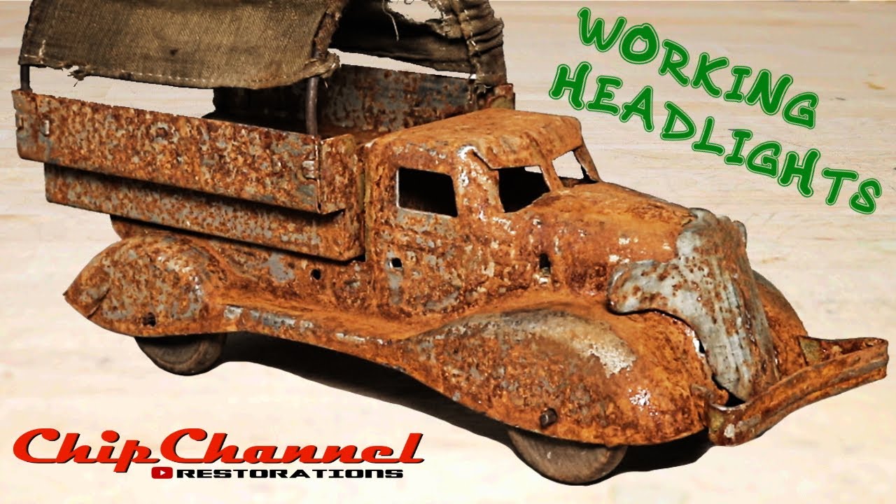 1930s Marx Light Up Military Rusty Truck Restoration - YouTube