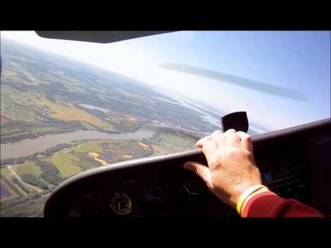 Steep Turns in Cessna 172 Filmed with GoPro Hero HD and Contour A/Vator HD
