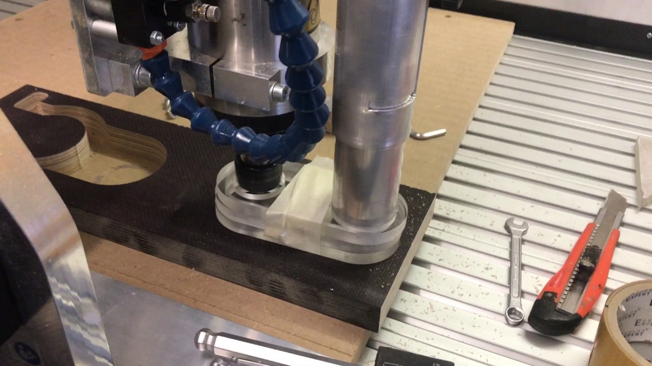 Absaugung CNC - Prototyp Testfräsung - YouTube