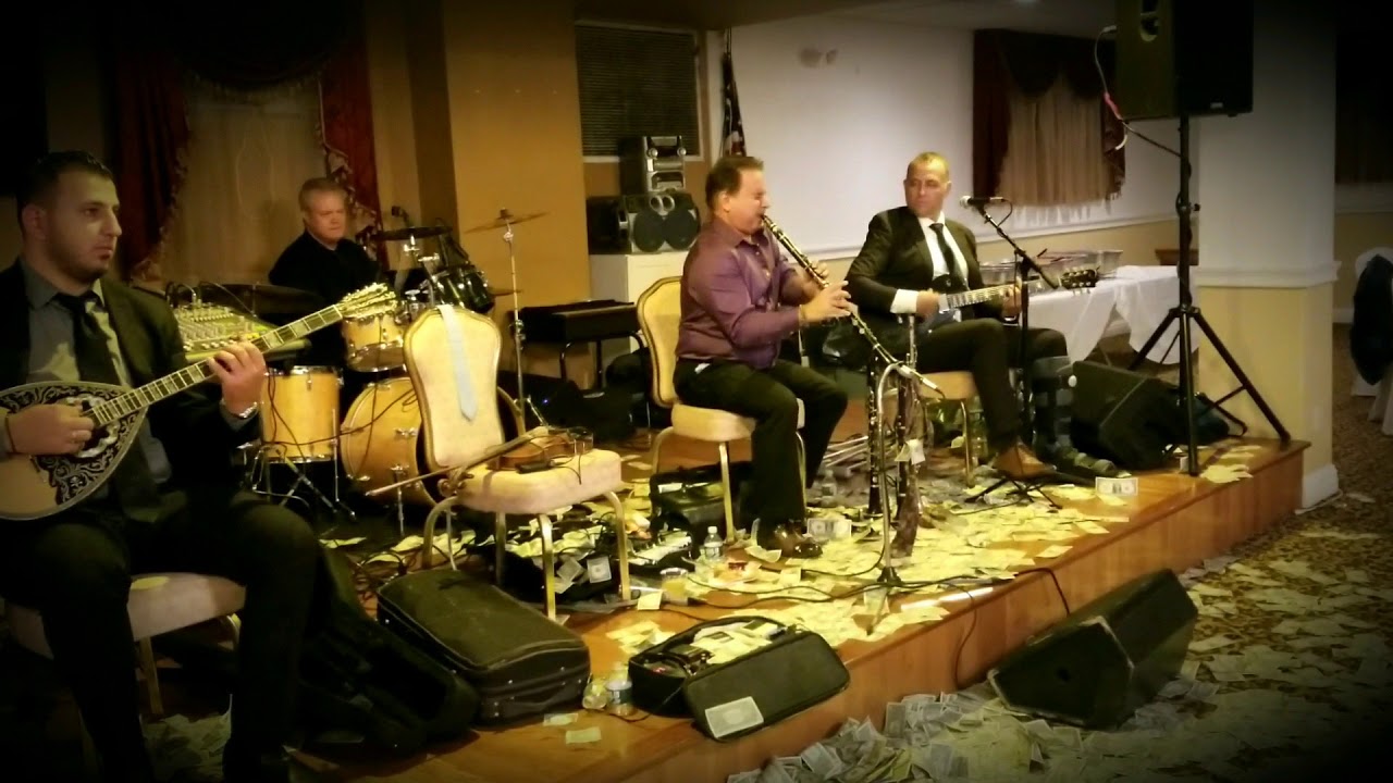 Λευτέρης Μπουρνιάς τσιφτετέλι -Lefteris Bournias tsifteteli - YouTube