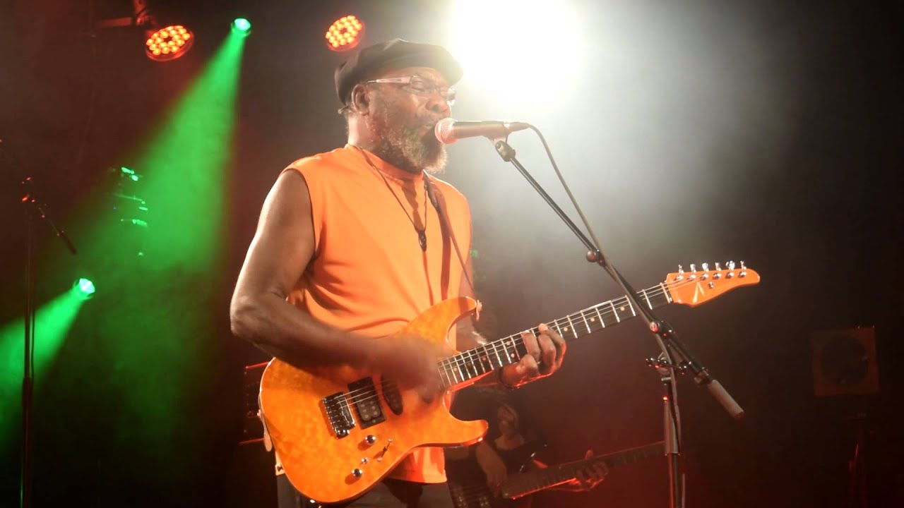 Reggae legend Clinton Fearon [1080HD RARE LIVE] by Winterbox - YouTube