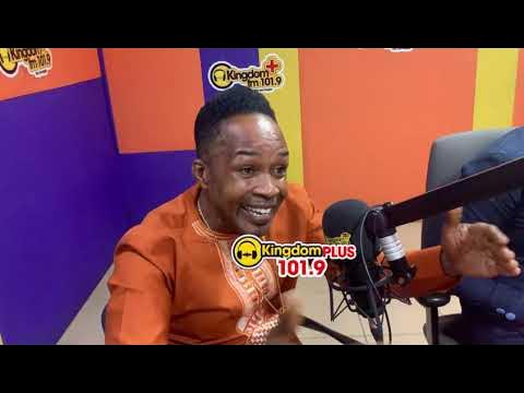 Ghanaians do not love sensible songs - Nicholas Omane Acheampong angrily cries out - YouTube