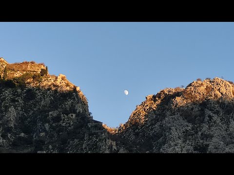 Dobrota and the wall of Kotor in Montenegro 🇲🇪