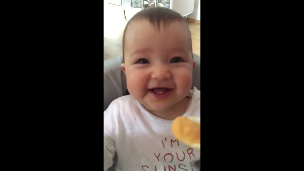 Funny Chinese - German Baby Girl Laughing😂😂😂 - YouTube